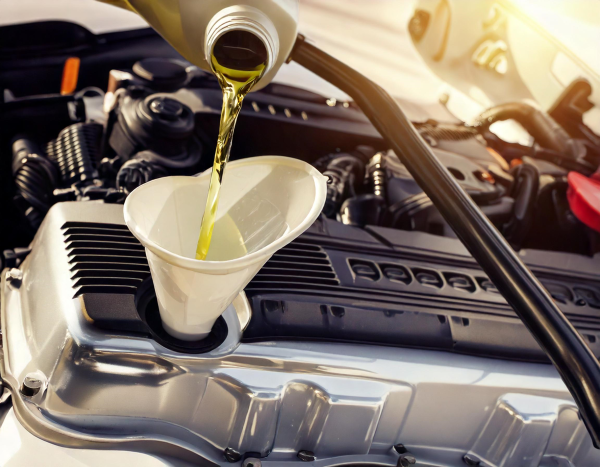 Full Synthetic vs. Synthetic Blend Engine Oil: What's Right for Your ...